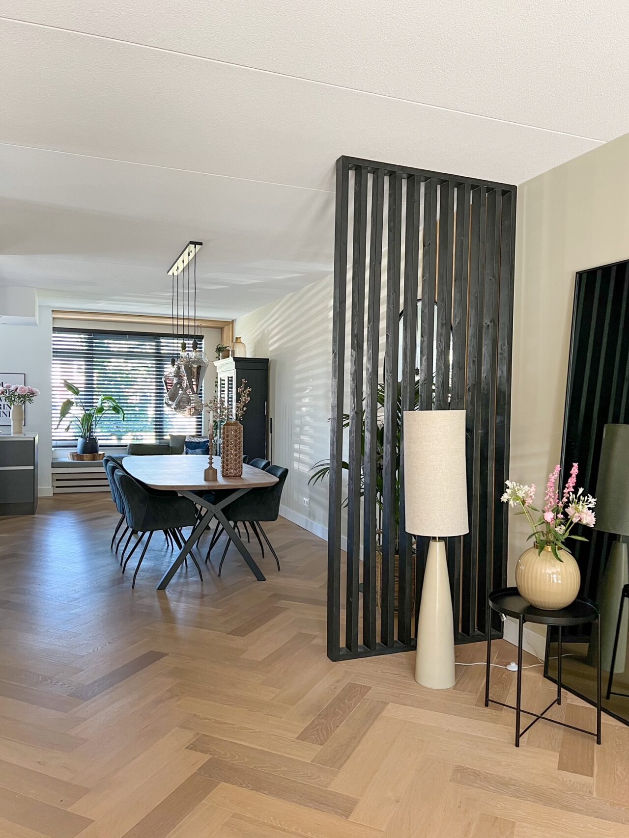 Waar moet je op letten bij het kopen van een eettafel? - Studio Zodiac