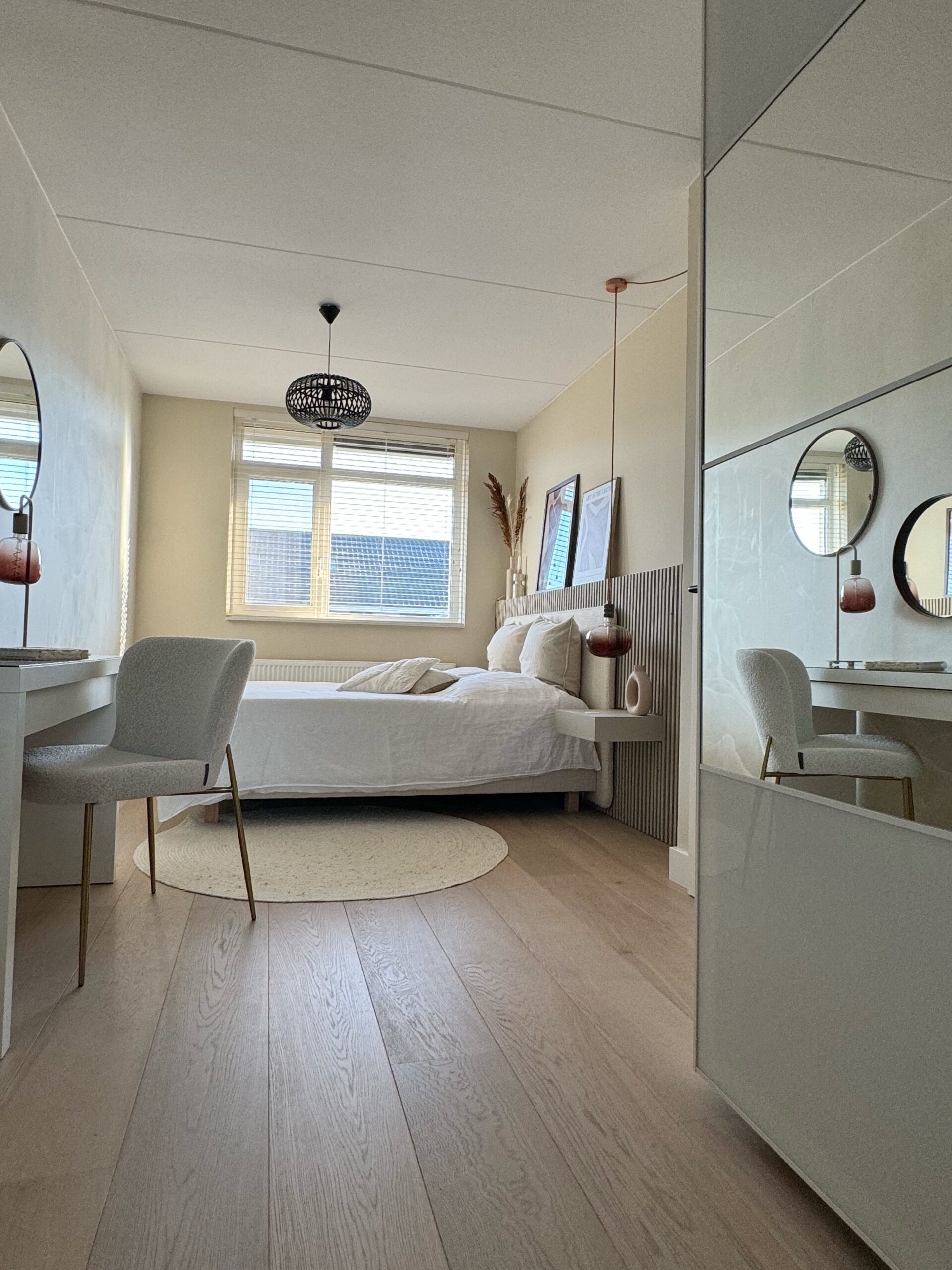 Meidenkamer: een serene Japandi Scandi make-over - Studio Zodiac